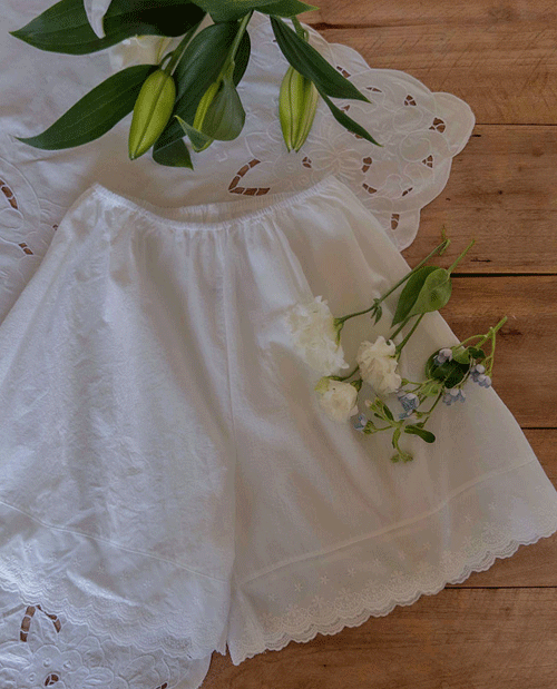 [로이먼스 물결레이스 유연한 허리밴딩 활용도 속바지 [size:F(55~66)]]