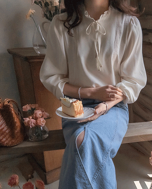 [[베스트특가 5천원 할인]MADE LIN엘뮤즈 여성스런 리본 레이스 블라우스[size:F(55~66)]]